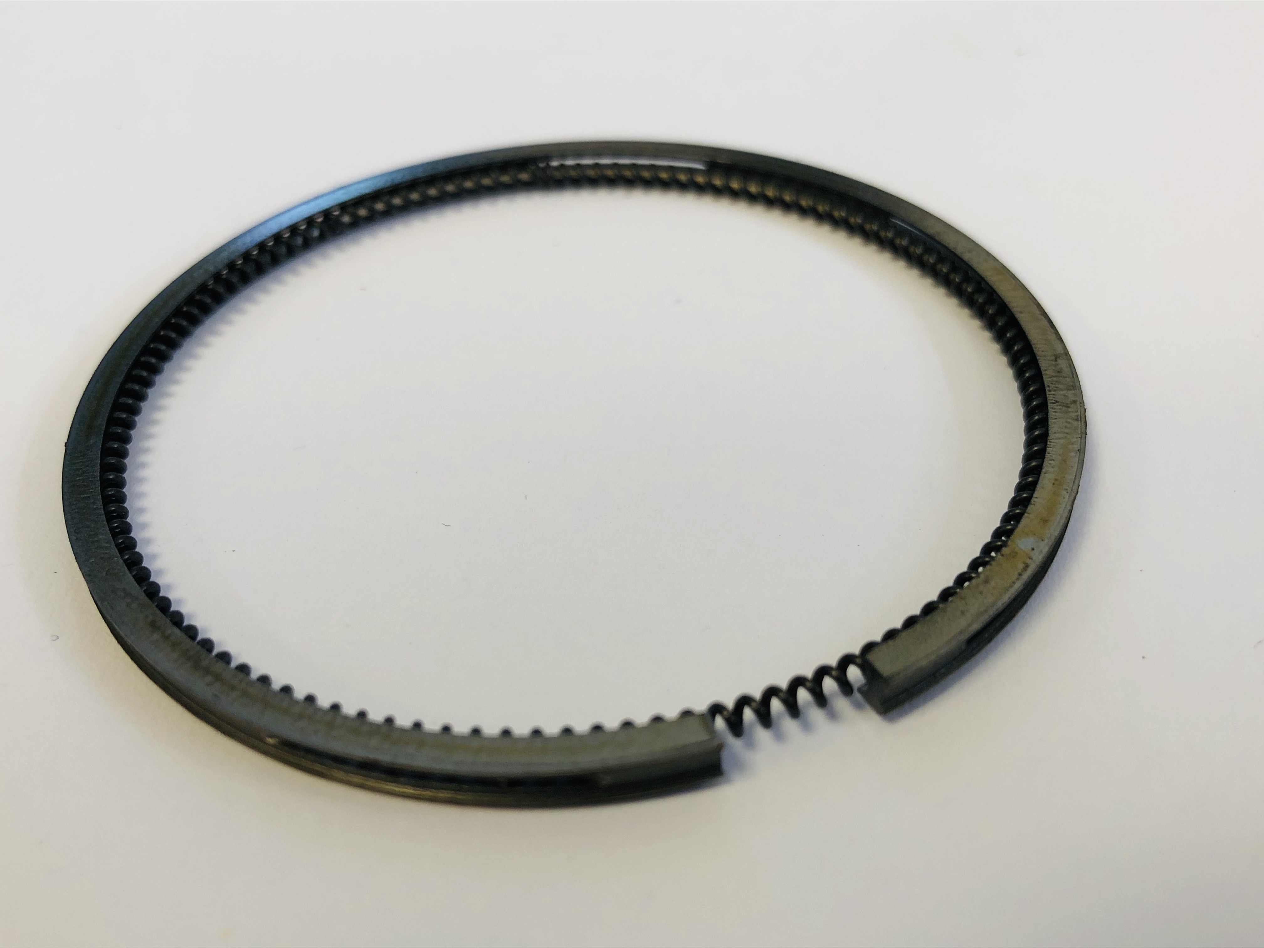 Oil Scraper ring 1st oversize - mdinaitalia.co.uk